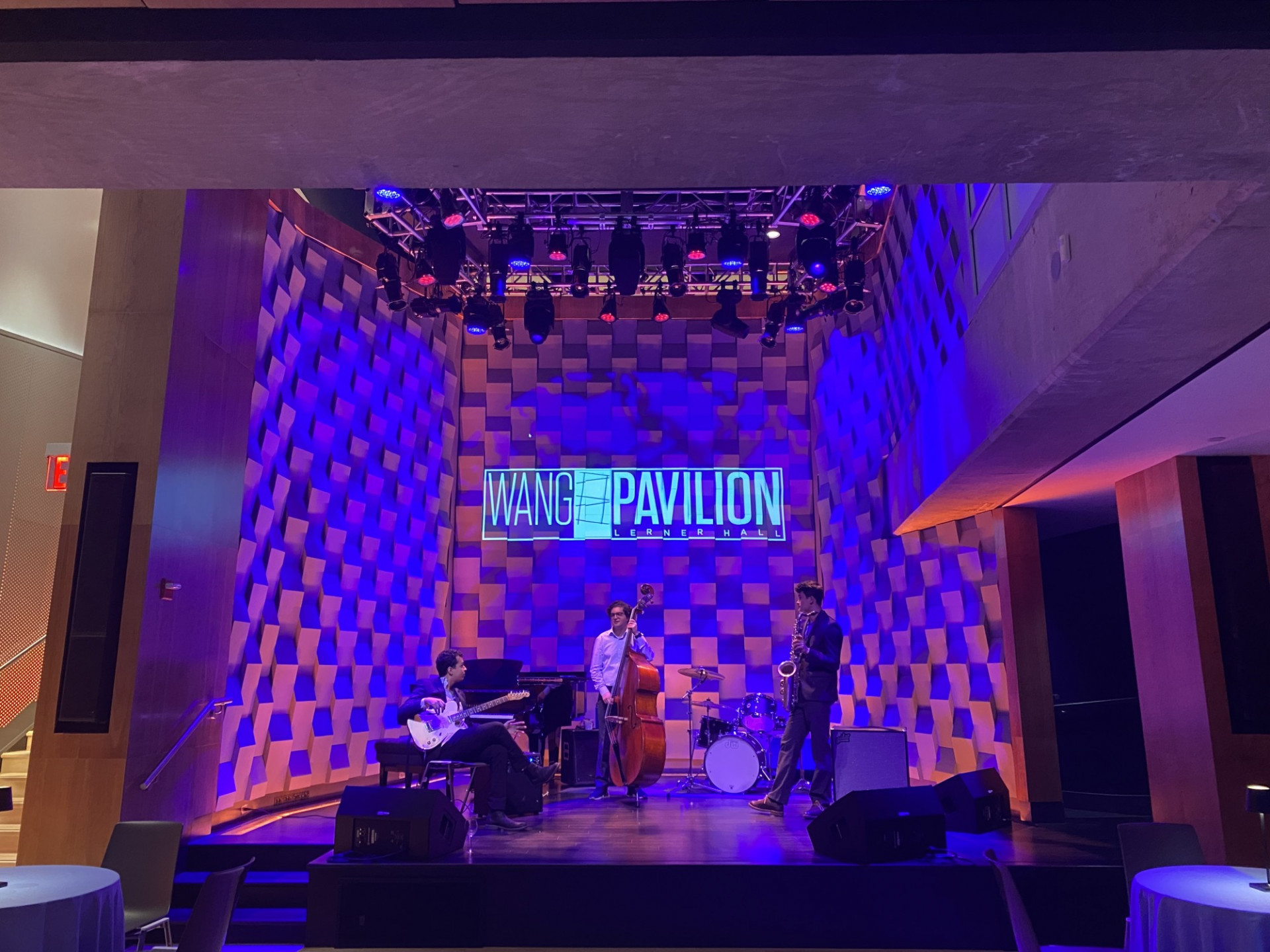 wang wang opening hours